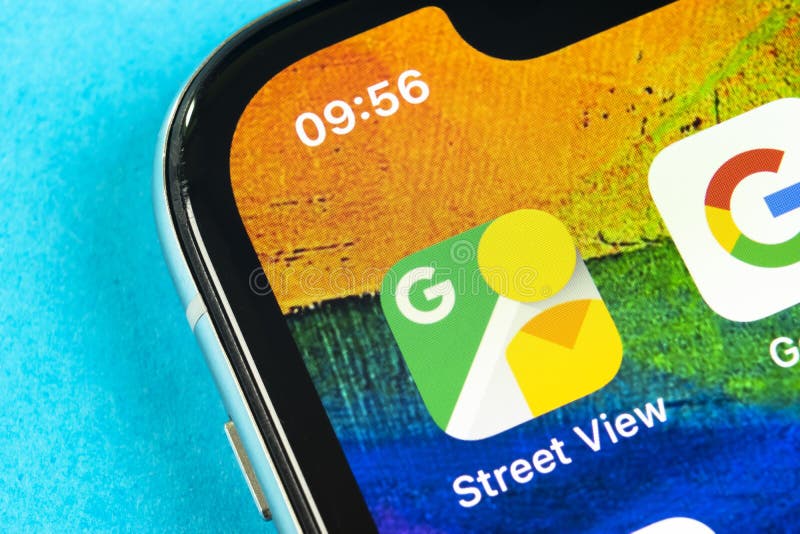 Google Street View Application Icon on Apple IPhone X Screen Close-up ... Google Street View Application Icon on Apple IPhone X Screen Close-up ...