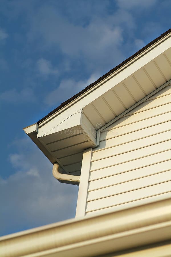 Goot stock foto. Image of regen, lente, huis, zomer, blauw - 5188558