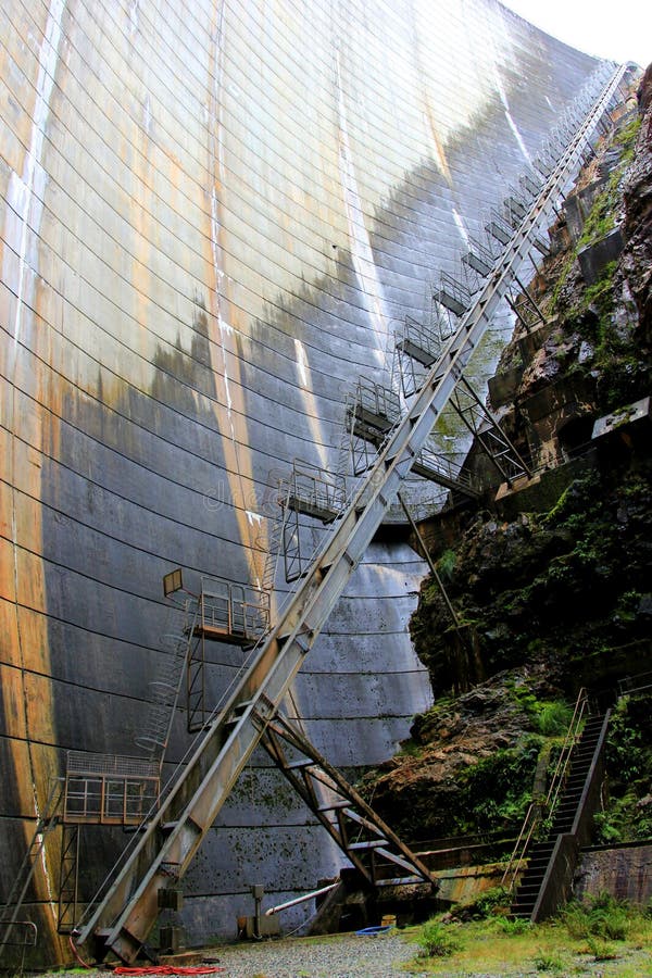 Gordon dam stock image. Image of scenic, concrete, canyon - 62557955