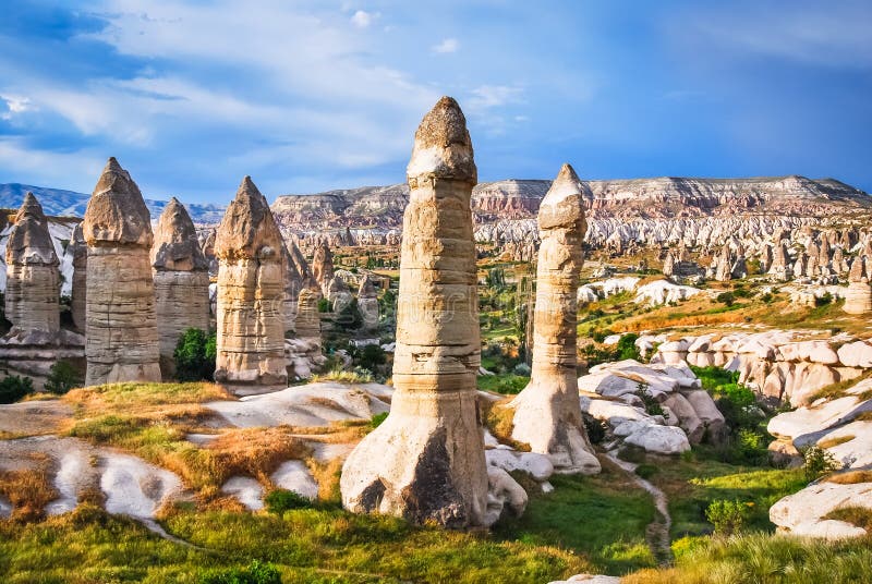 Goreme, Cappadocia, Turcja zdjęcie stock. Obraz złożonej z wapień ...