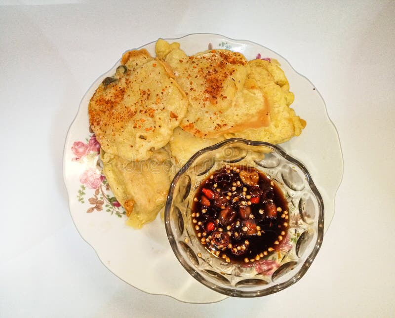 Gorengan and the Chilli Sauce Stock Image - Image of meat, fruit: 268199635