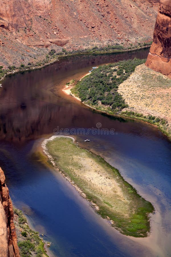 Gorge Grande De Fleuve Colorado Photo stock - Image of journée, île ...