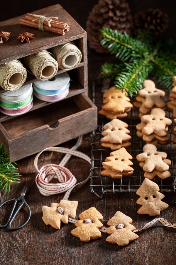 Gorgeous Gingerbread Cookie Chain As Special Christmas Decoration Stock ...