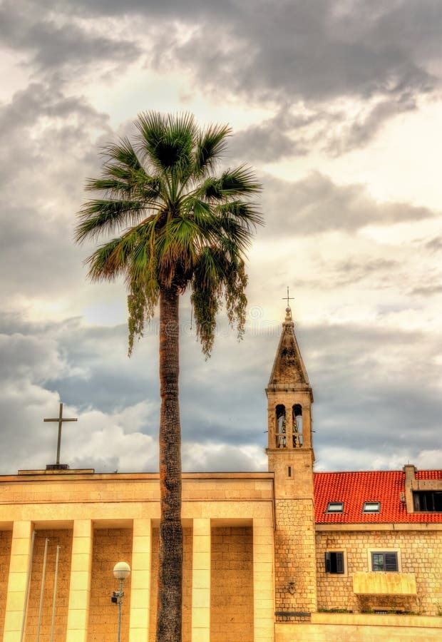 Modern Catholic Church Split Stock Photos - Free & Royalty-Free Stock ...