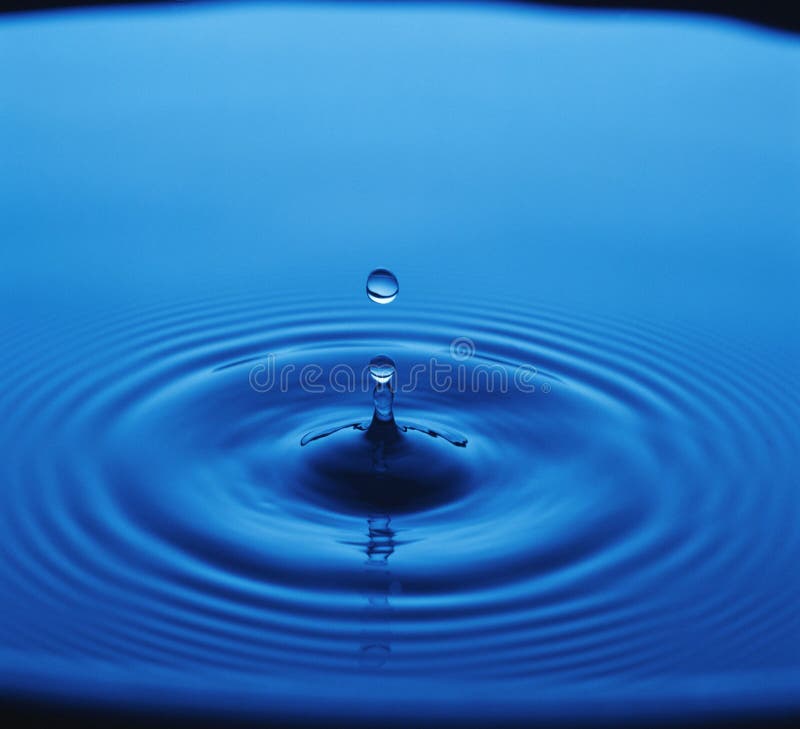 Gota azul imagen de archivo. Imagen de vida, color, medicina - 7277523