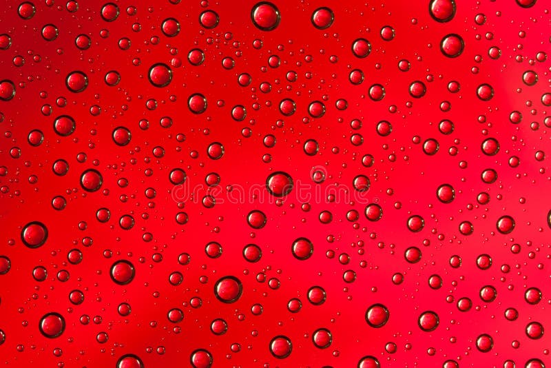 Gotas del agua roja imagen de archivo. Imagen de raindrop - 22242687