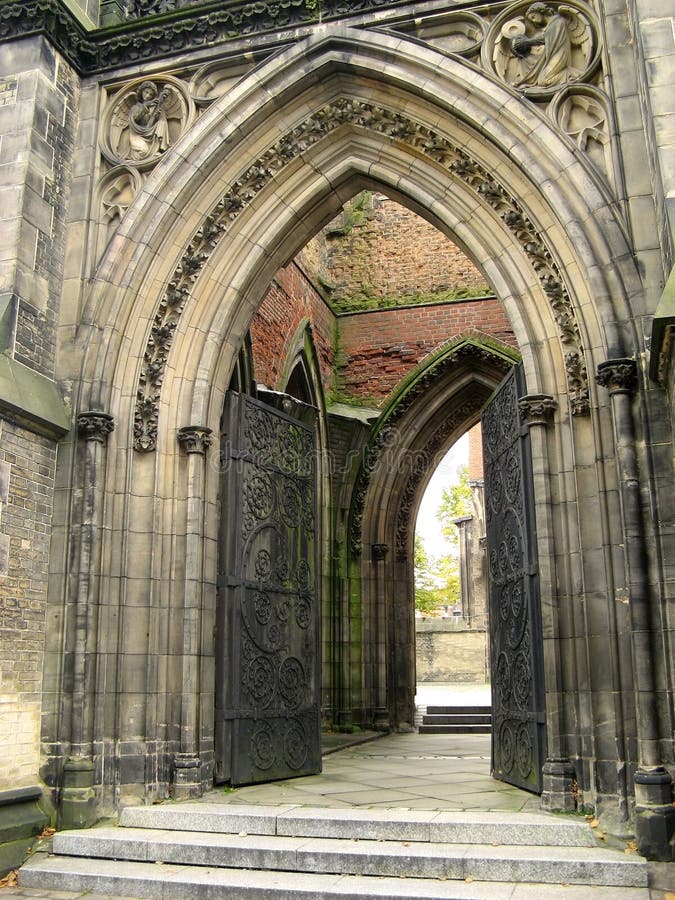 Gothic entrance stock image. Image of architecture, ornament - 6658989