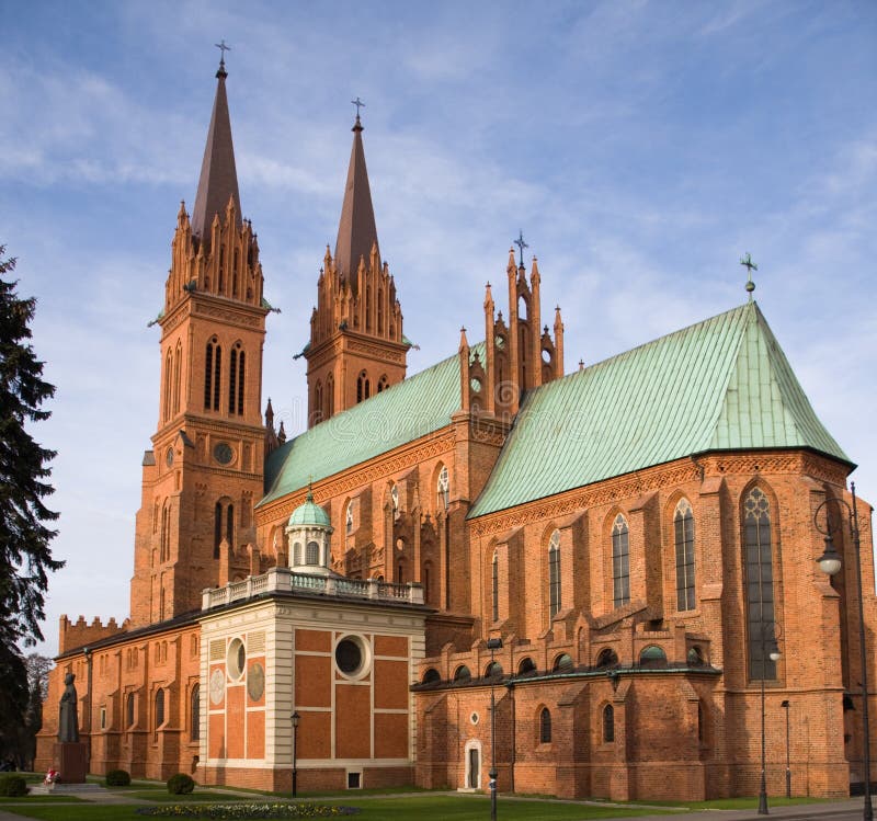 Gotisk katedral arkivfoto. Bild av lopp, himmel, struktur - 7371430