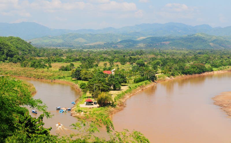 Gouden Driehoek stock foto. Image of birma, water, bomen - 31007484