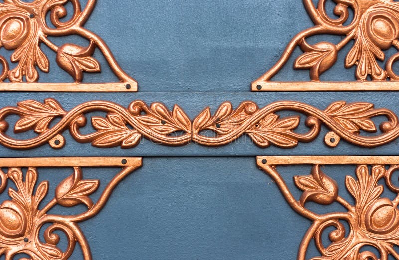 Gouden metaalrooster stock foto. Image of rooster, retro - 25350342