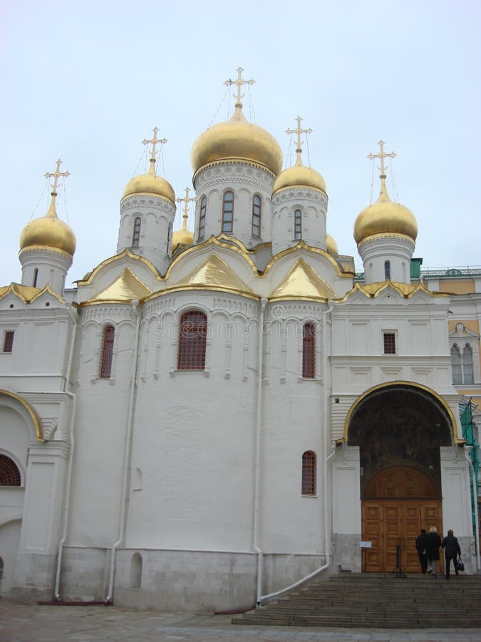 Gouden moskee in Moskou stock afbeelding. Image of moskees - 43172835