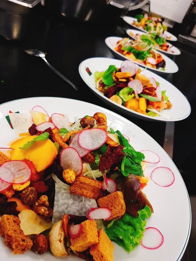 Gourmet Menu vip dish editorial photography. Image of michelin - 140447777