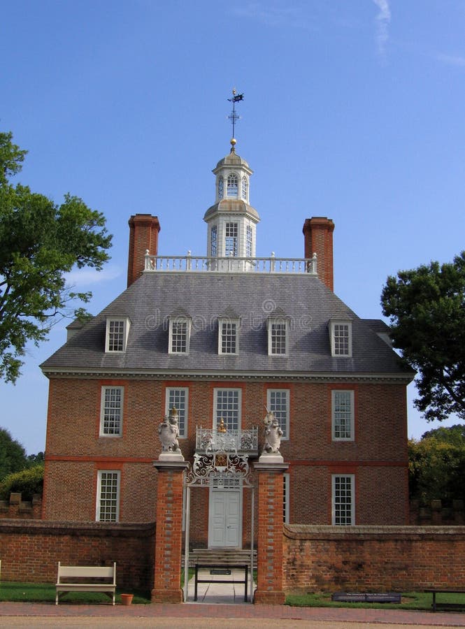 Governor's Palace Williamsburg Stock Photo - Image of grass, wall: 10065072