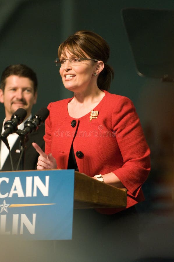Governor Sarah Palin Vertical 2 Editorial Image - Image of speech ...