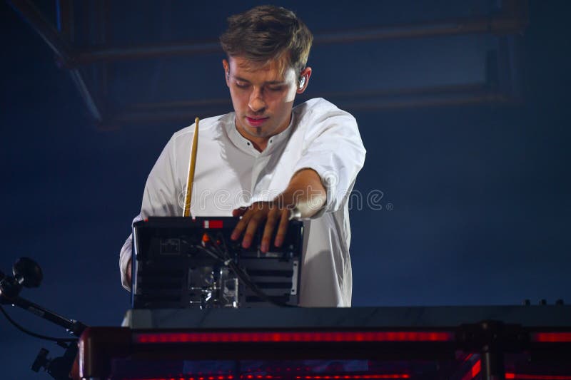 Flume in Concert at Governors Ball Editorial Photo - Image of producer ...