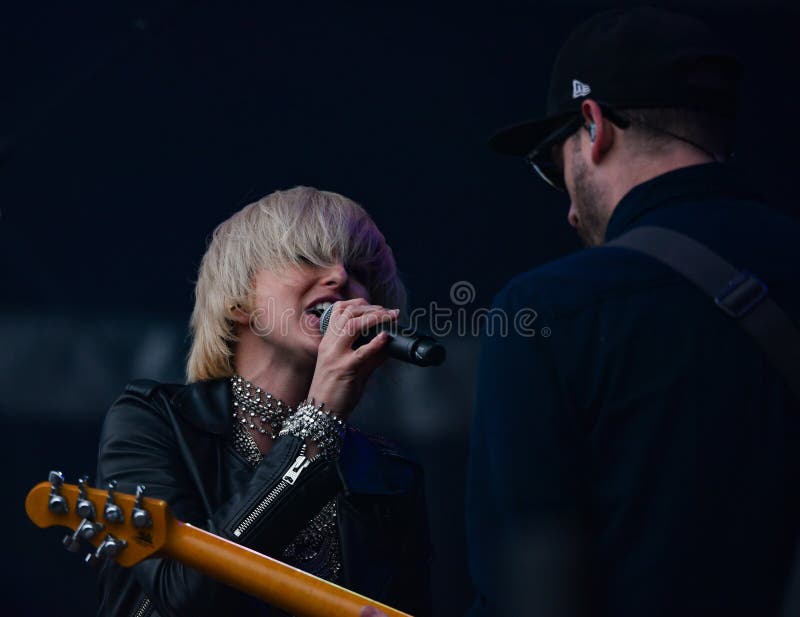Phantogram in Concert at Governors Ball Editorial Photo - Image of ...