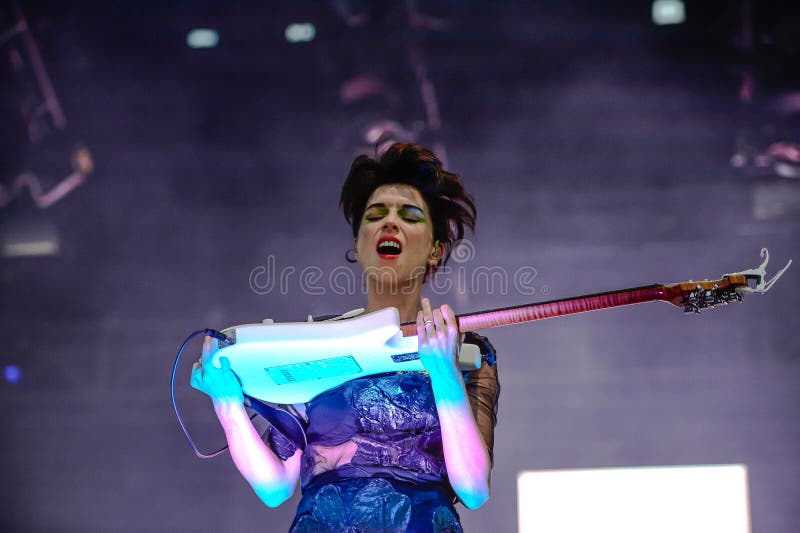 St Vincent in Concert at Governors Ball Editorial Photography - Image ...