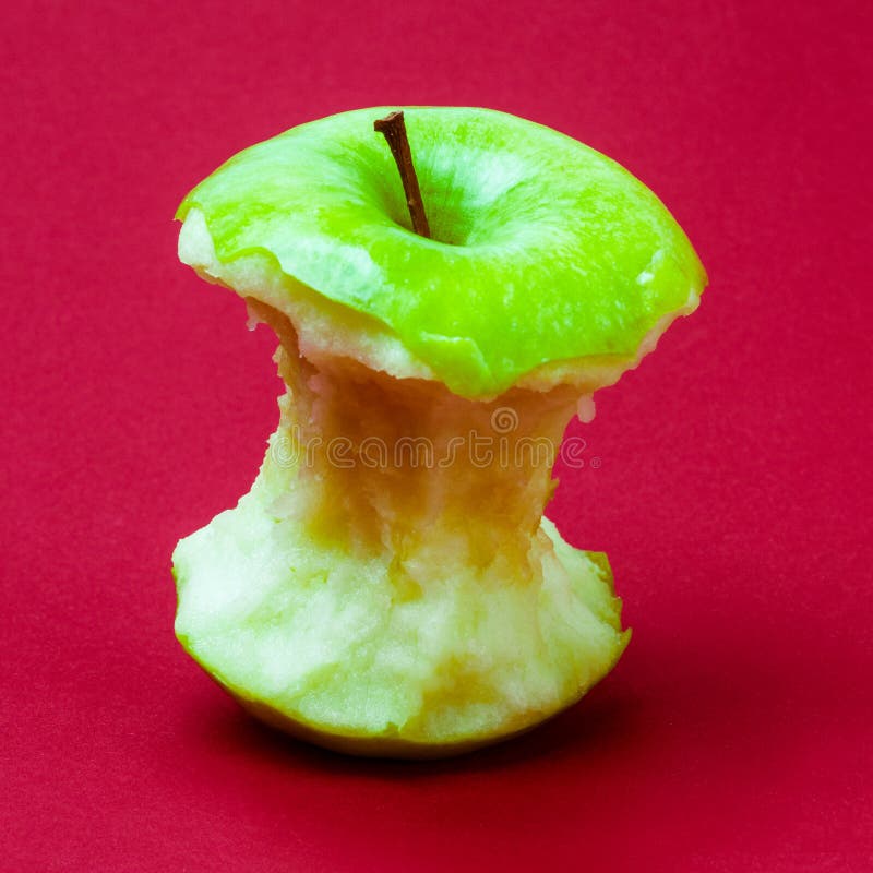 Roter Apfel Gegessen Zum Kern Stockbild - Bild von weiß, hintergrund ...