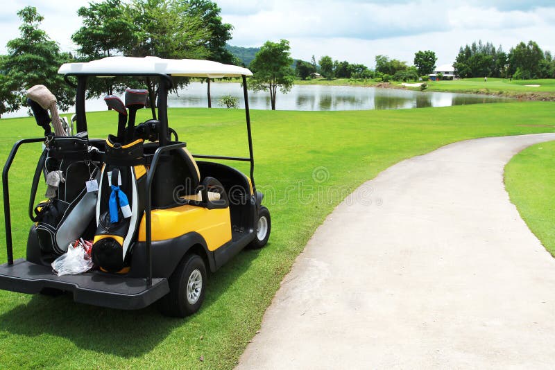 Golfwagen stockfoto. Bild von entspannend, konkurrenz - 15503034