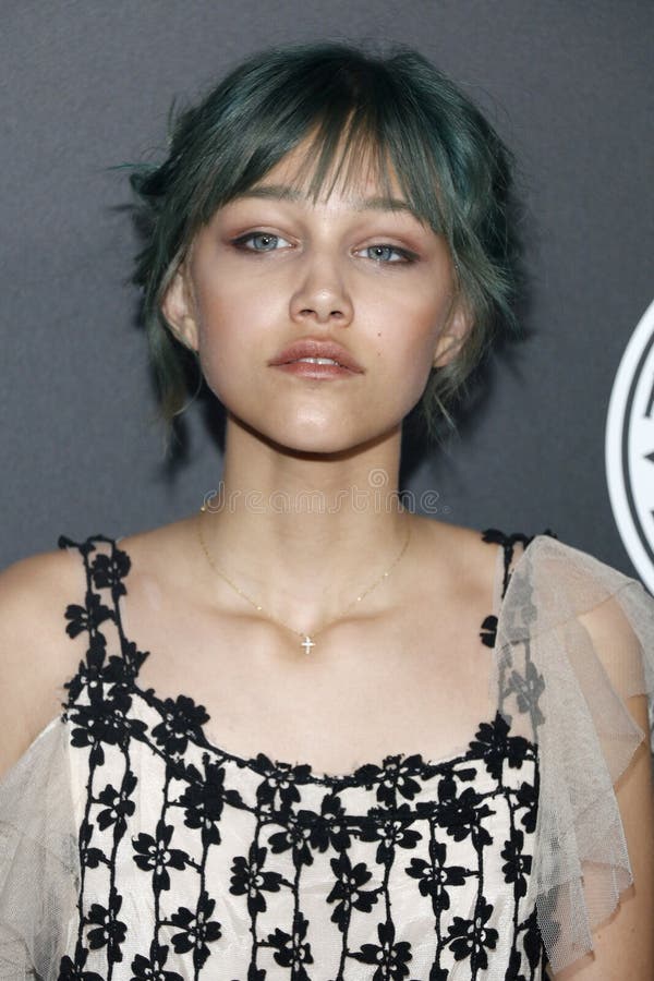 Grace VanderWaal fotografía editorial. Imagen de arte - 107277157