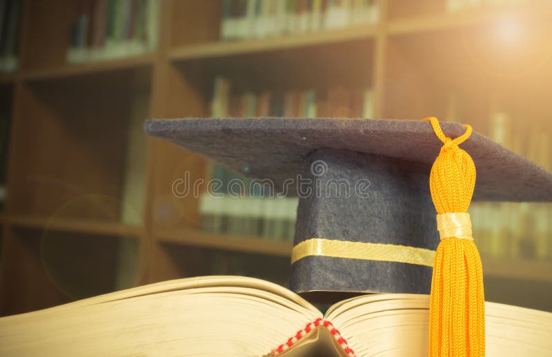 Graduate or Education Knowledge Learning Study Abroad Concept ...