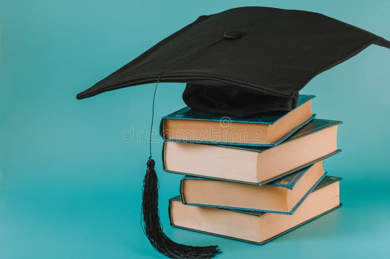 289 Graduation Cap Graduation Paper Stack Book Stock Photos - Free ...