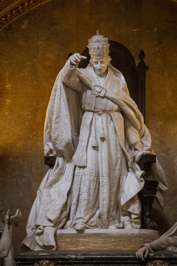 Graf van de Paus Leo XIII redactionele foto. Image of italië - 83229836