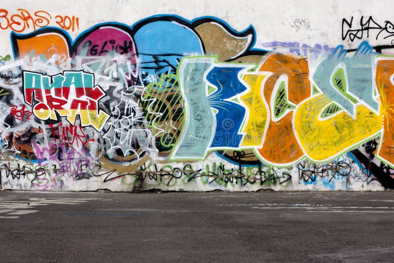 Graffit En Concrete Vloer Abstracte Achtergrond Stock Foto - Image of ...