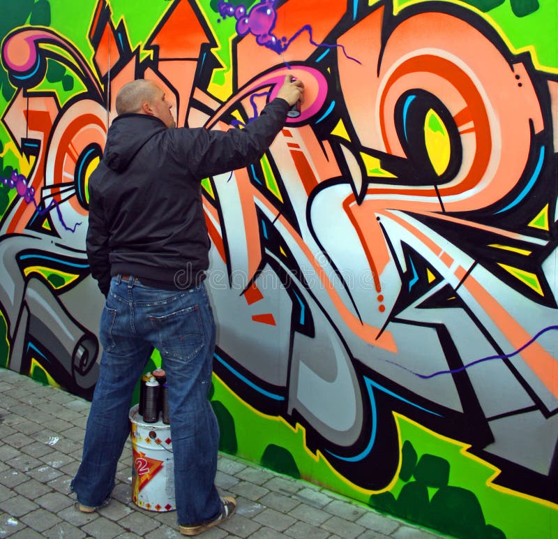 Graffiti Artist editorial stock image. Image of october - 16114009