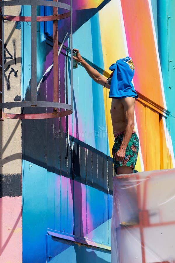 Graffiti Artist while Working Editorial Image - Image of facade, colour ...