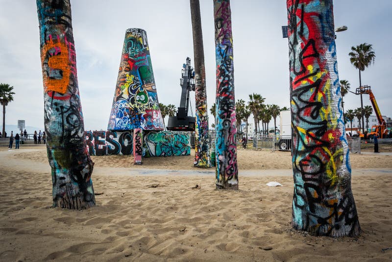 Graffiti on the Beach, in Venice Beach, Los Angeles, California ...