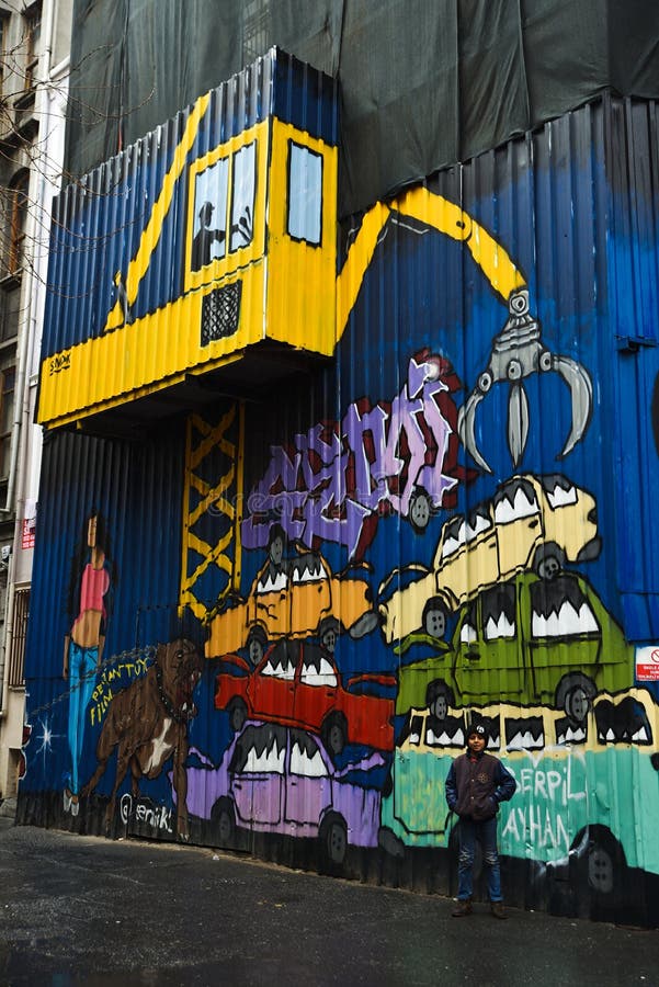 Graffiti of Junk Yard editorial photo. Image of colorful - 65783021