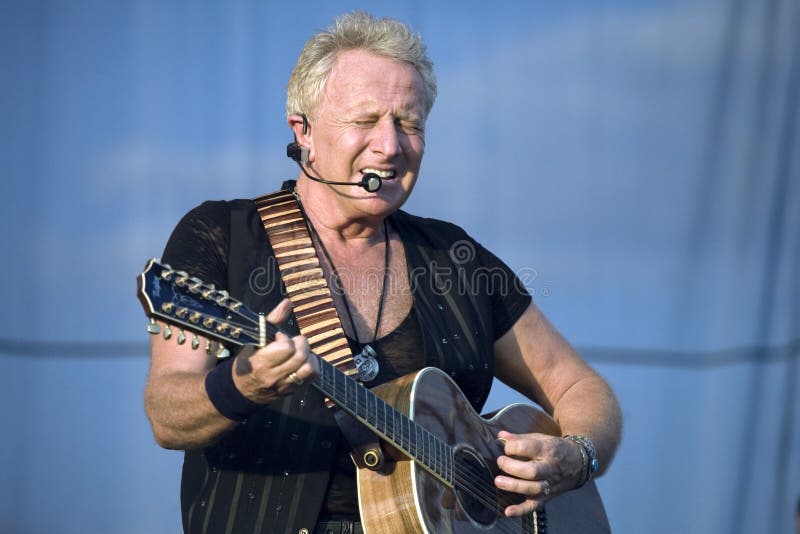 Graham Russell from Air Supply, Singing Beautiful Melody at Epcot in ...