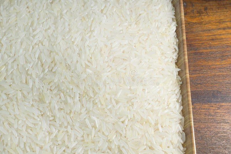 Grain De Riz Sur L'image En Bois De Table Pour Le Fond Photo stock ...