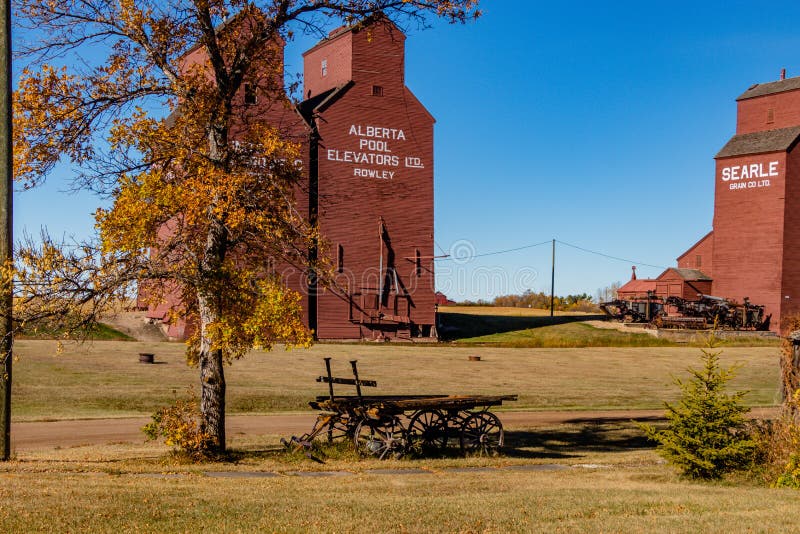 Grain Elevator, Rowley Ghost Town. Rowley, Alberta, Canada Editorial ...