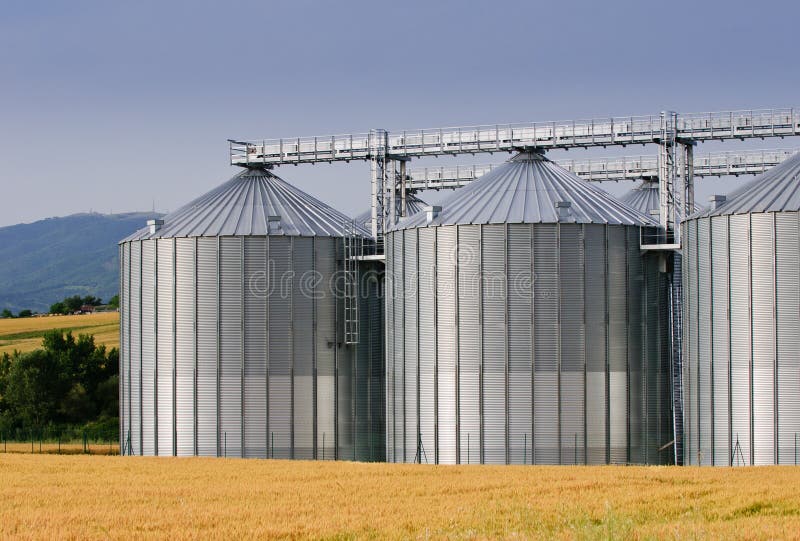 Grain Store Silo with Discharge Hopper - Storage of Agricultural Food ...