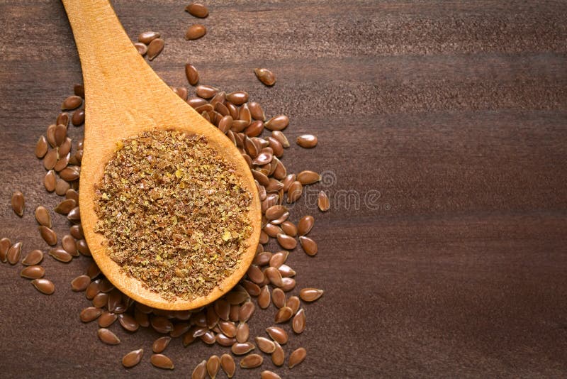 Graines de lin moulues photo stock. Image du farine, gras - 71486184