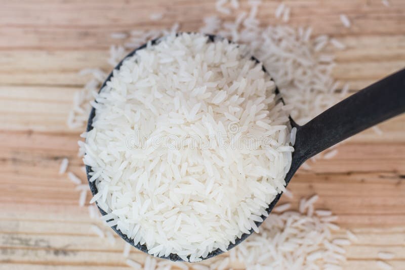 Riz cru image stock. Image du fond, asiatique, groupe - 74756745