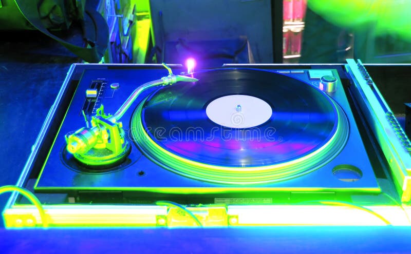 Grammofon arkivfoto. Bild av laser, nattklubb, njutning - 7692392