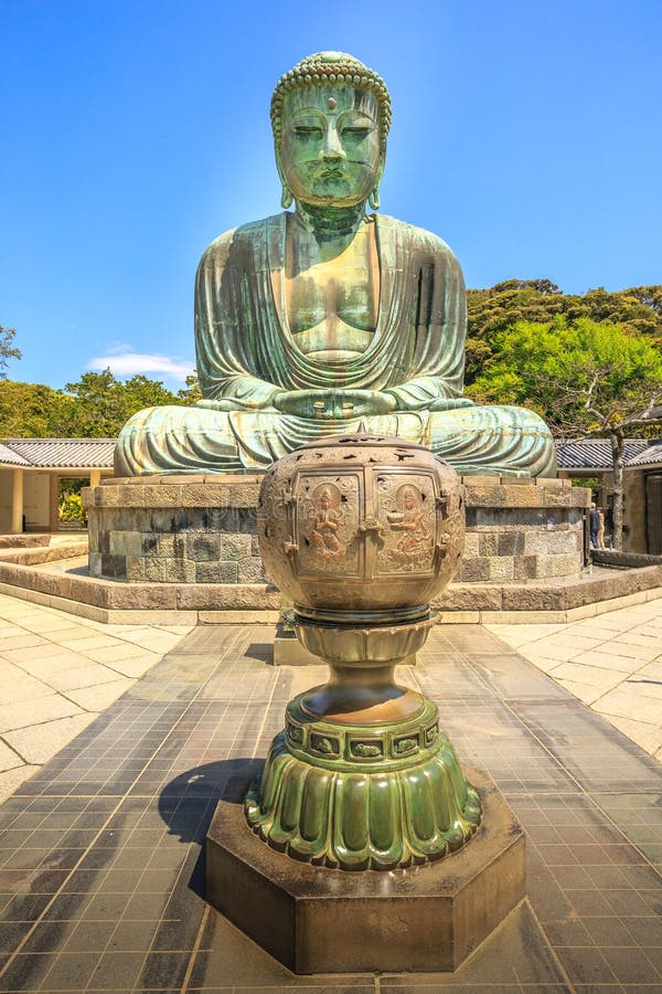 El Gran Amida Buda De Kamakura (Daibutsu) En Kotoku-en El Templo Imagen ...