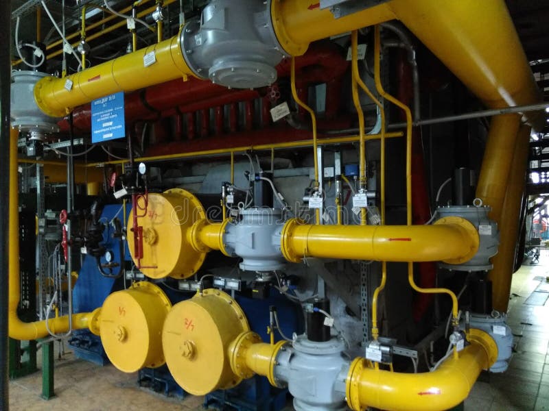 Gran Cuarto De Caldera De Gaz Fotografía editorial - Imagen de fuente ...