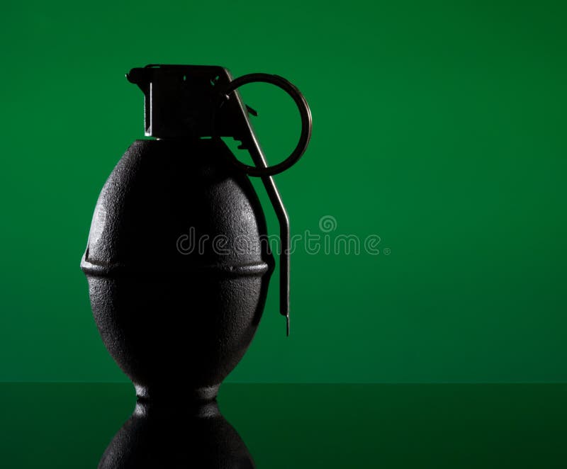 Granada imagen de archivo. Imagen de explosivo, mano - 20618695