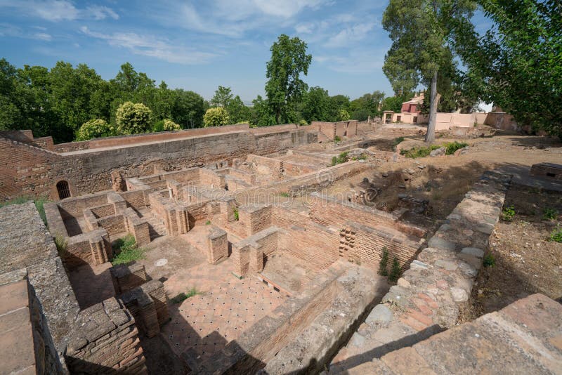 Granada, Espanha - Alhambra Palace E Cidade De Granada Foto de Stock ...