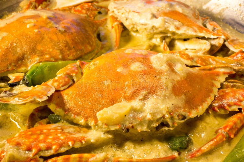 Granchio Con Latte Di Cocco Immagine Stock - Immagine di piatto, mangi ...