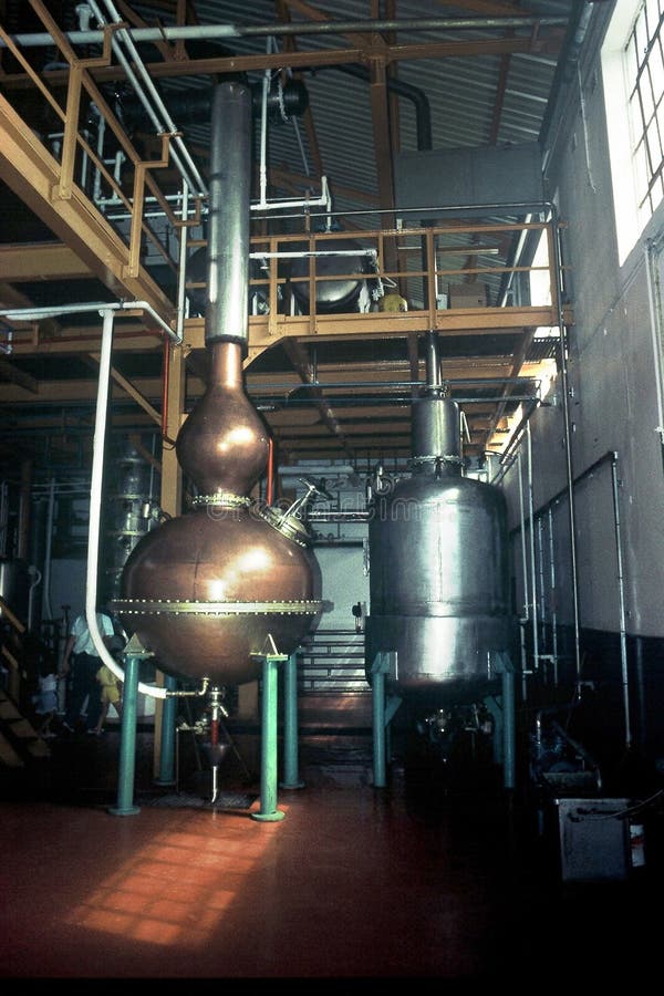 Grand Brandy Distiller image stock. Image du - 7683553