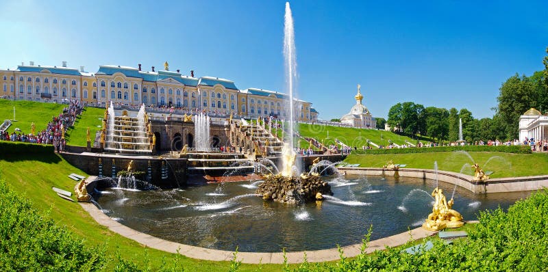 Grand Cascade of Fountains at Peterhof Stock Image - Image of travel ...