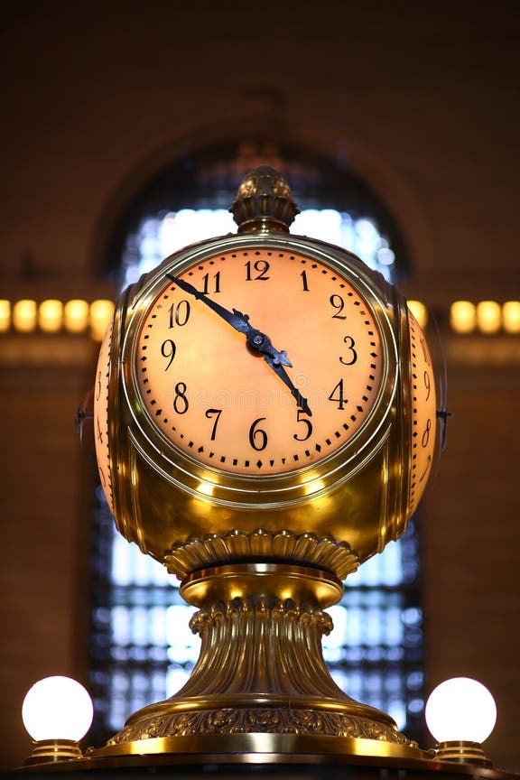 Grand central clock stock photo. Image of commuter, fast - 6690924