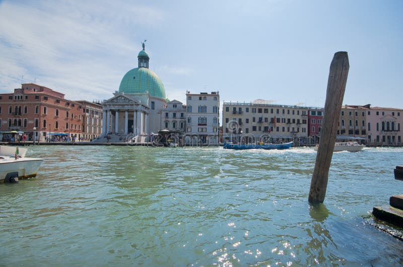 Grand Channel. Venice editorial image. Image of house - 34195985