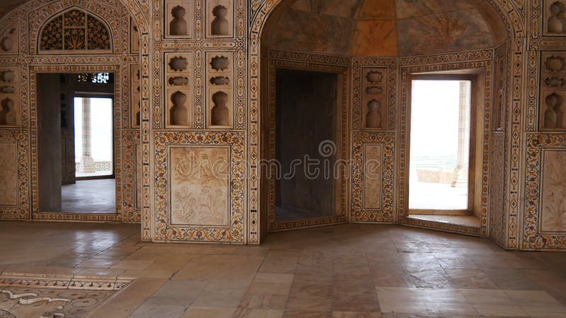 Inside Agra Fort: Symmetrical Indian Mosaic in a Beige and White Room ...