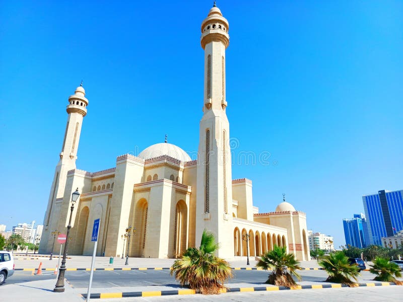A grand mosque of Bahrain stock photo. Image of mosque - 347980200